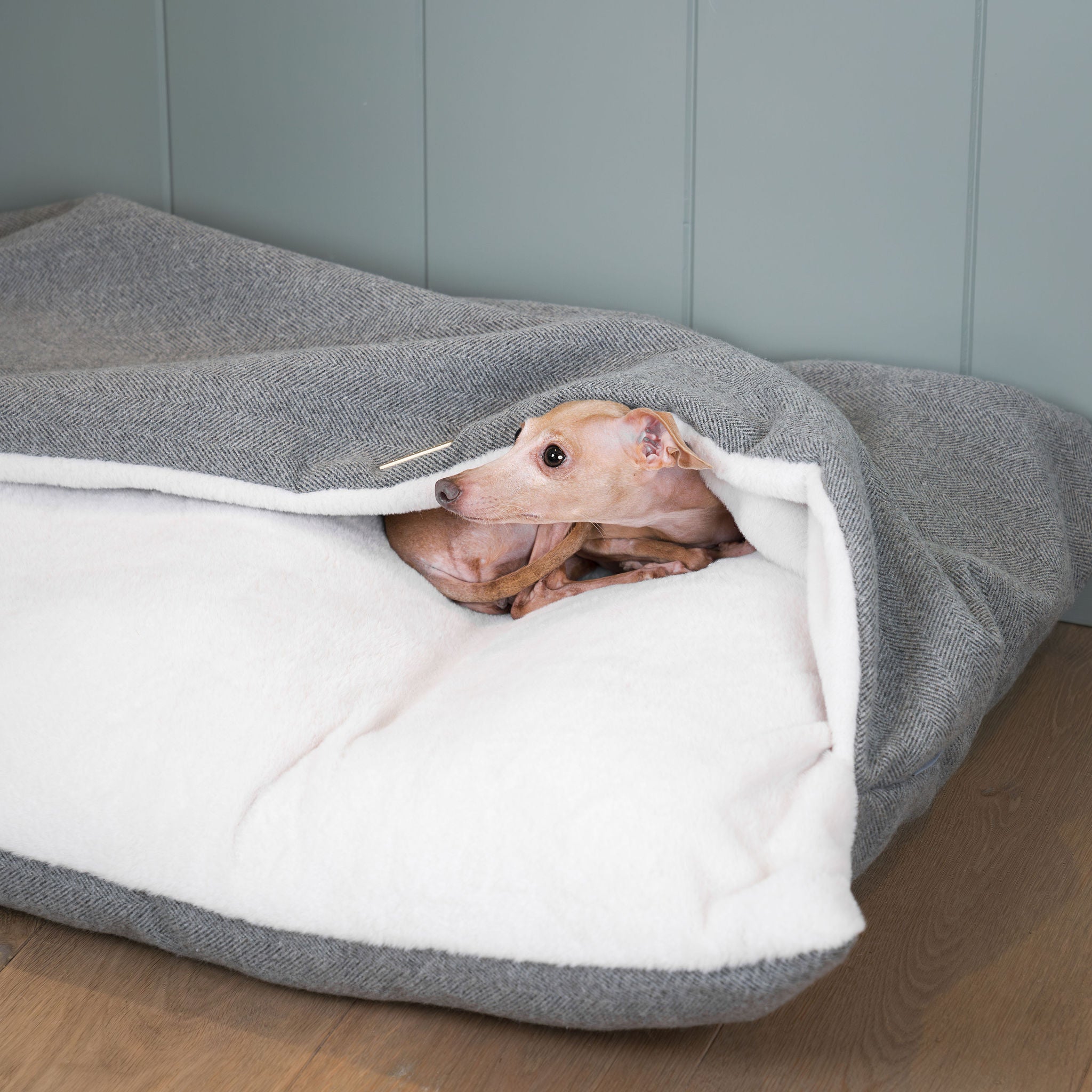 Sleepy Burrows Bed in Pewter Herringbone | Lords & Labradors Luxury Dog ...